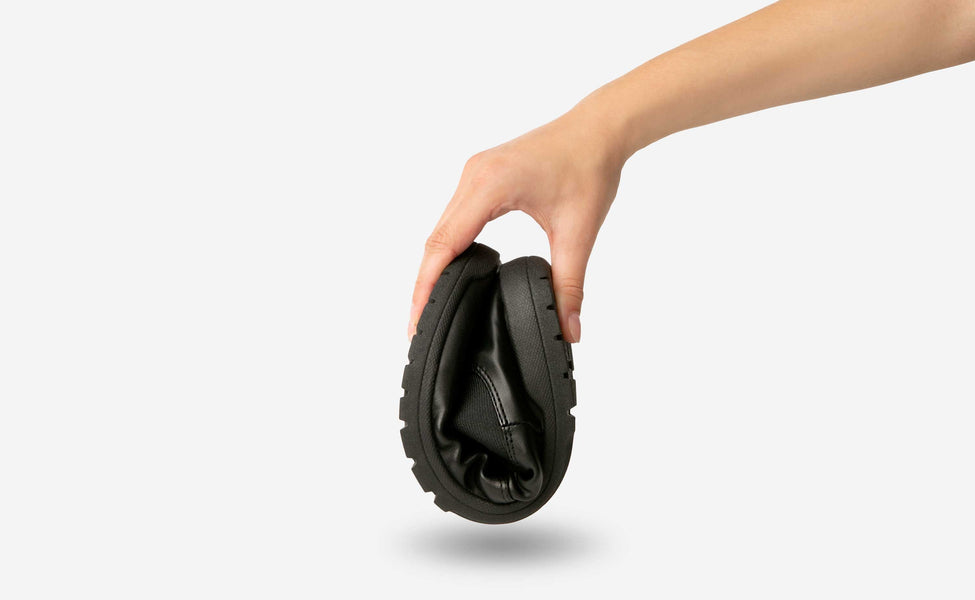 Chelsea - All Black ǀ Feelgrounds